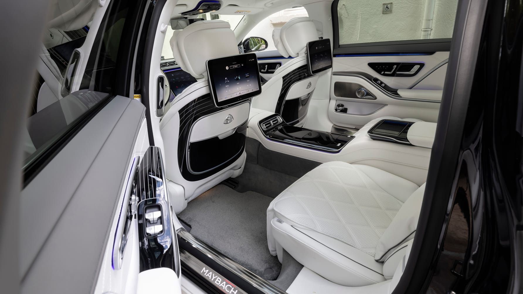 Mercedes-Maybach S680 4MATIC review: £201k, 604bhp V12 limo tested ...