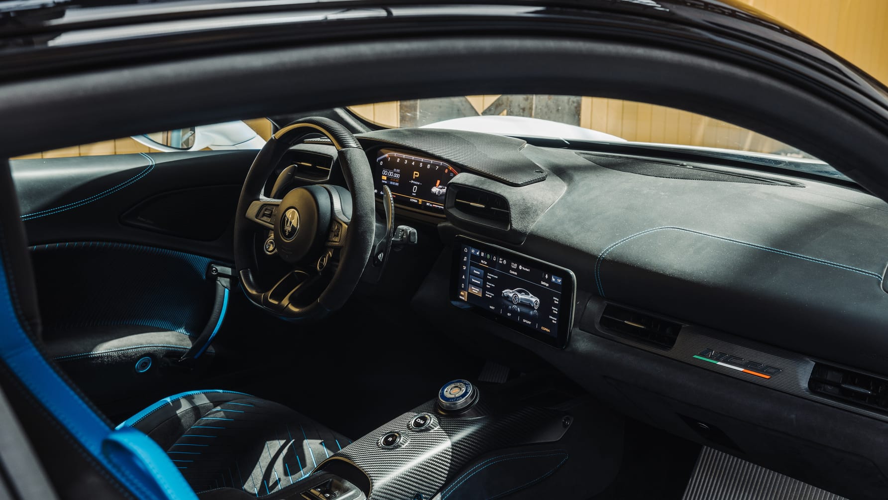 Maserati MC20 Interior Layout & Technology | Top Gear