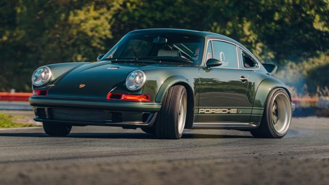 Porsche 911 Reimagined by Singer - the Dynamics and Lightweighting ...