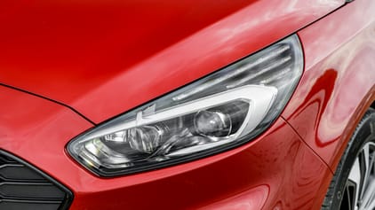 Ford S-MAX Review 2026 | Top Gear