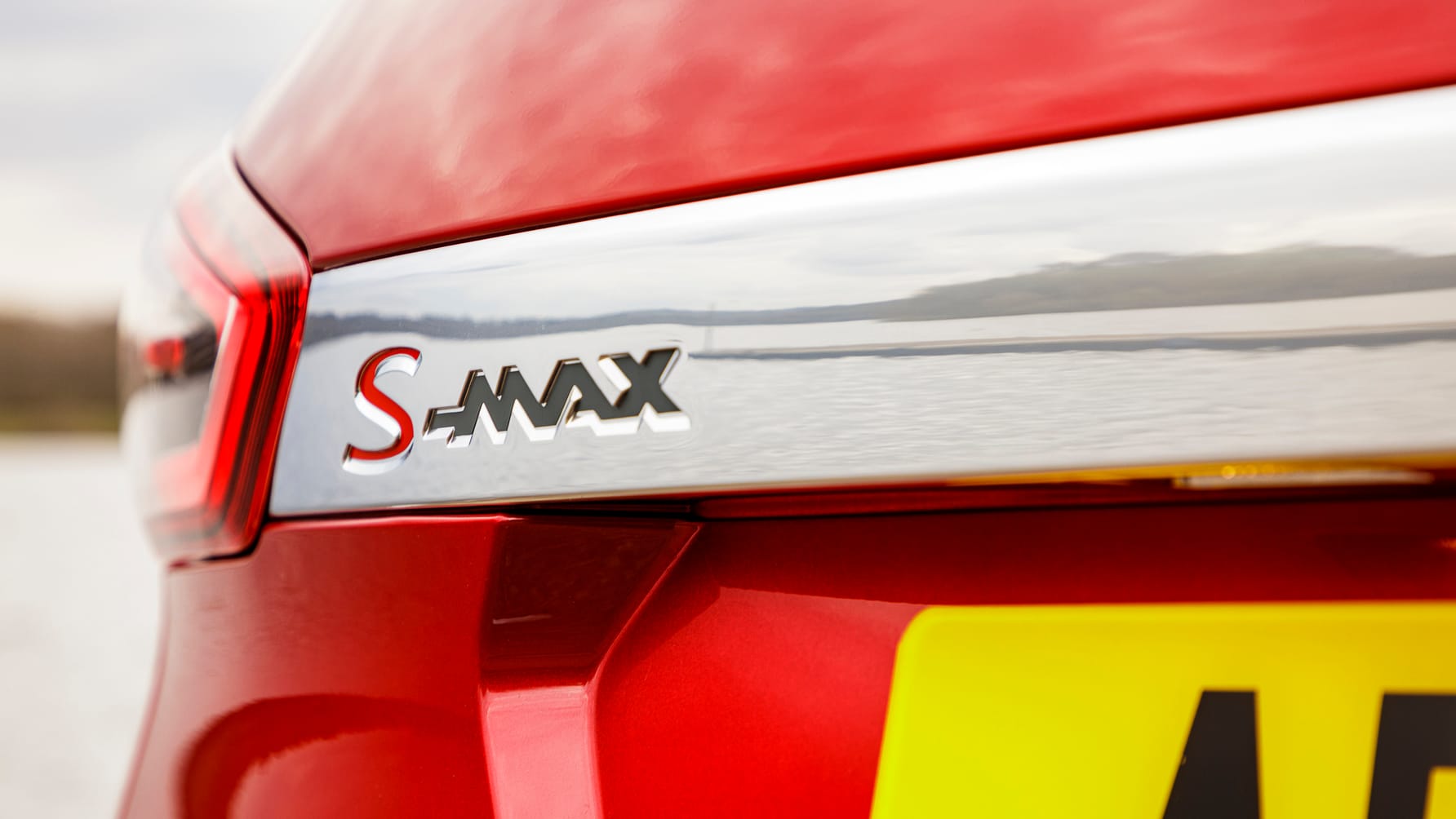 Ford S-MAX Review 2026 | Top Gear