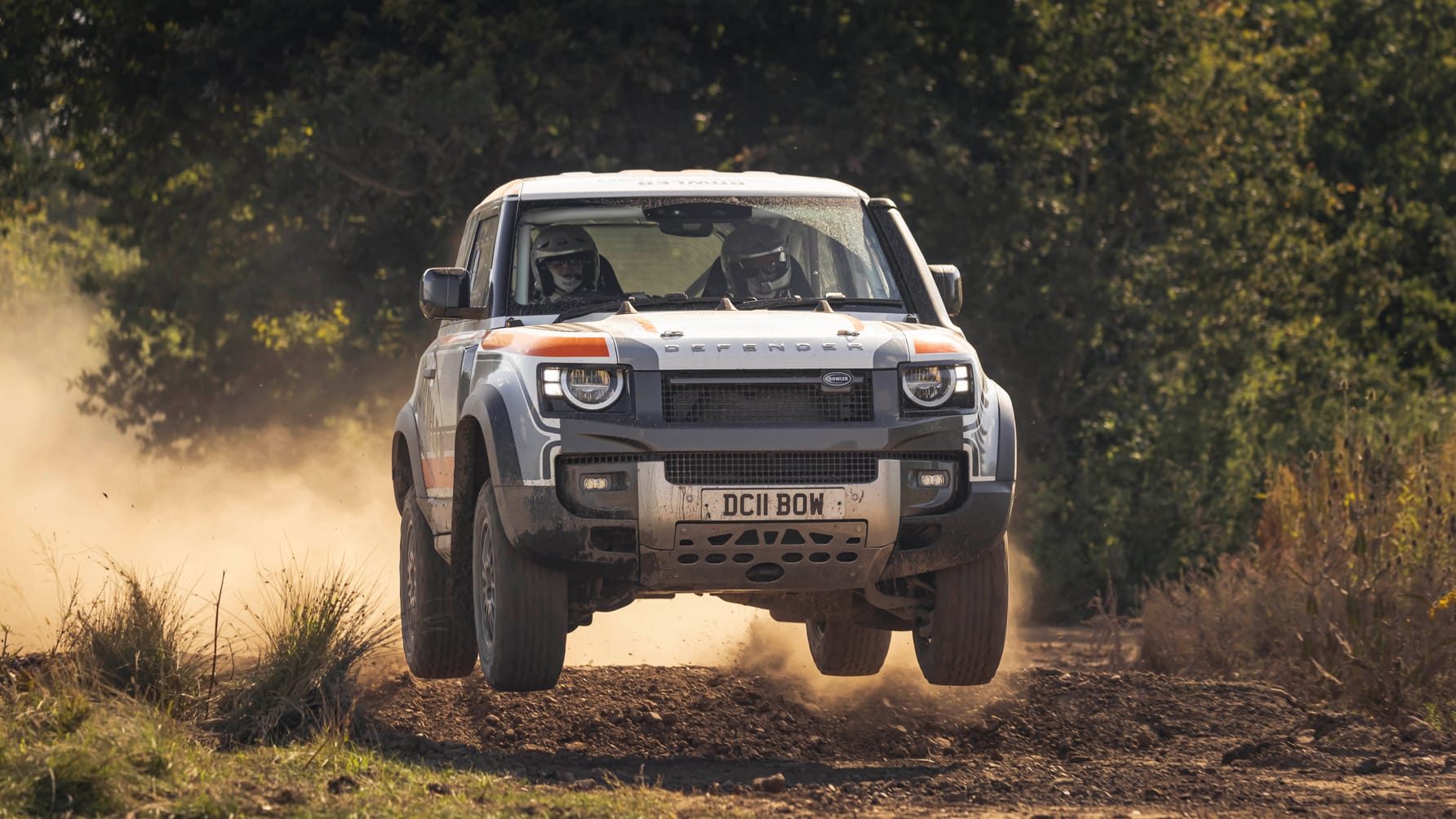 Bowler Defender Challenge review: Defender 90-based rally car driven ...