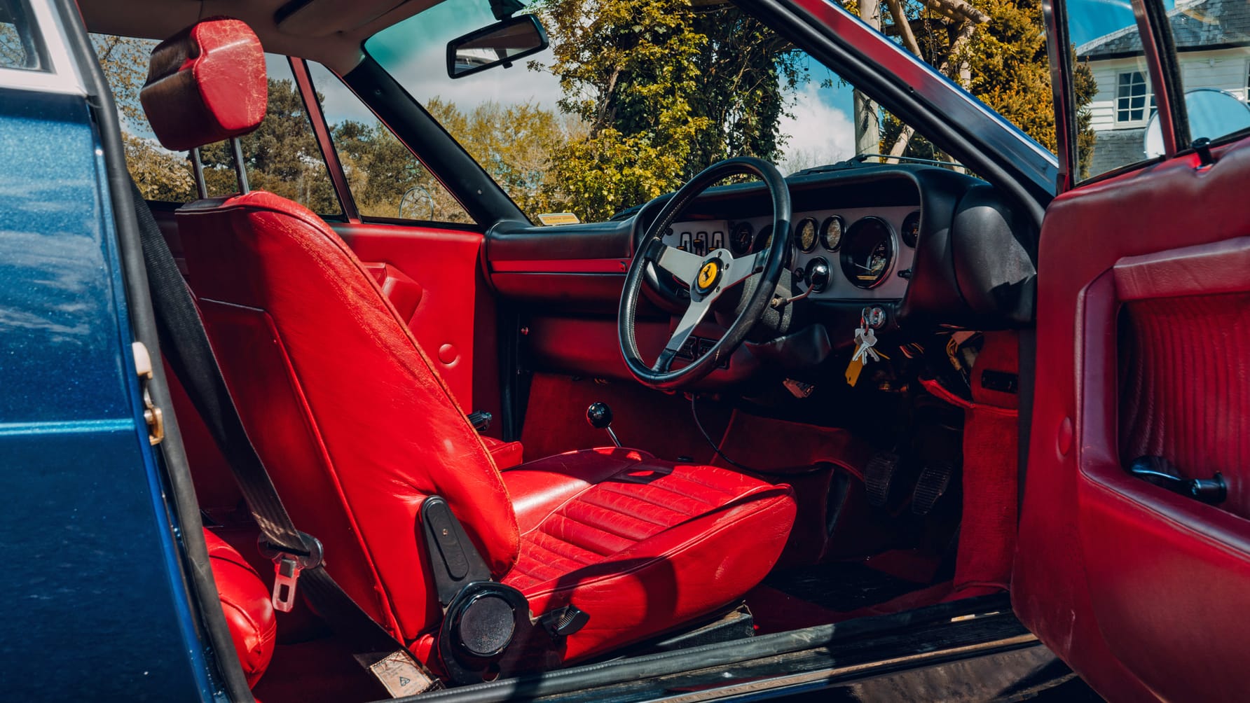 Ferrari 308 GT4 Interior Layout & Technology | Top Gear