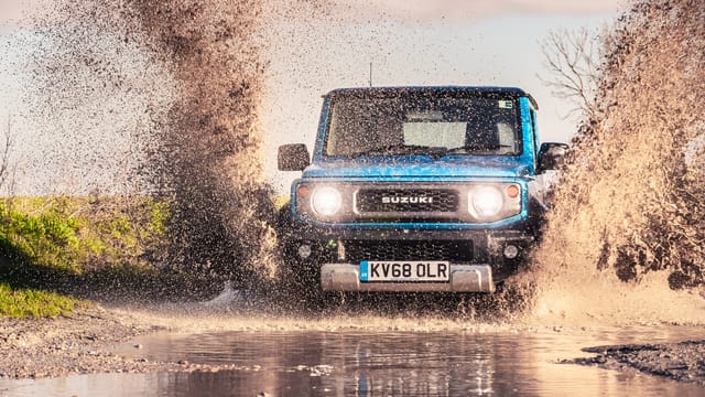 Suzuki Jimny Interior Layout & Technology | Top Gear