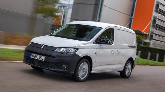 Volkswagen Caddy Review 2025 | Top Gear