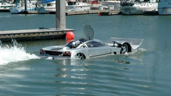 Top Gear’s Top 9: amphibious cars | Top Gear