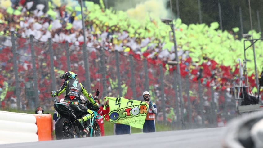 Top Gear’s Top 9: greatest Valentino Rossi celebrations | Top Gear