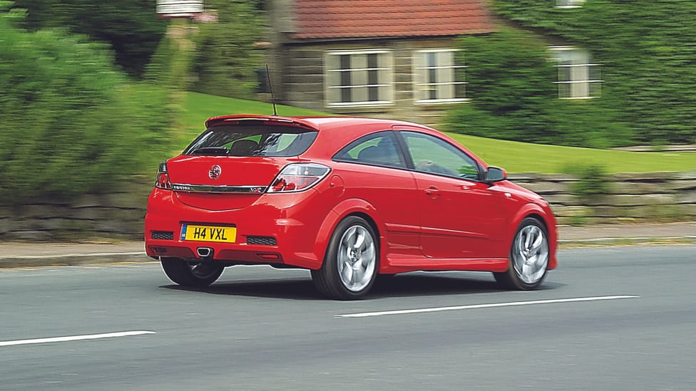Retro review: the original Vauxhall Astra VXR Reviews 2025 | Top Gear