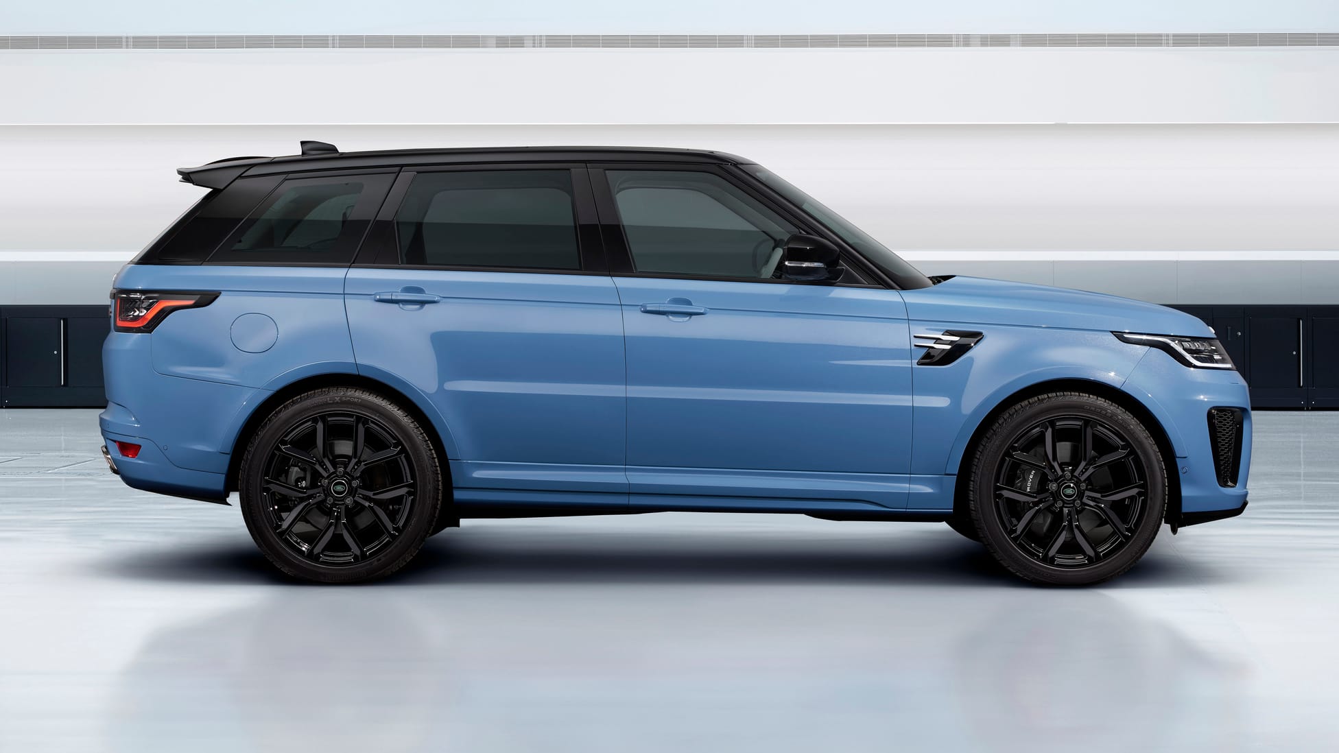 This is the 176mph, £123,900 Range Rover Sport SVR ‘Ultimate’ | Top Gear