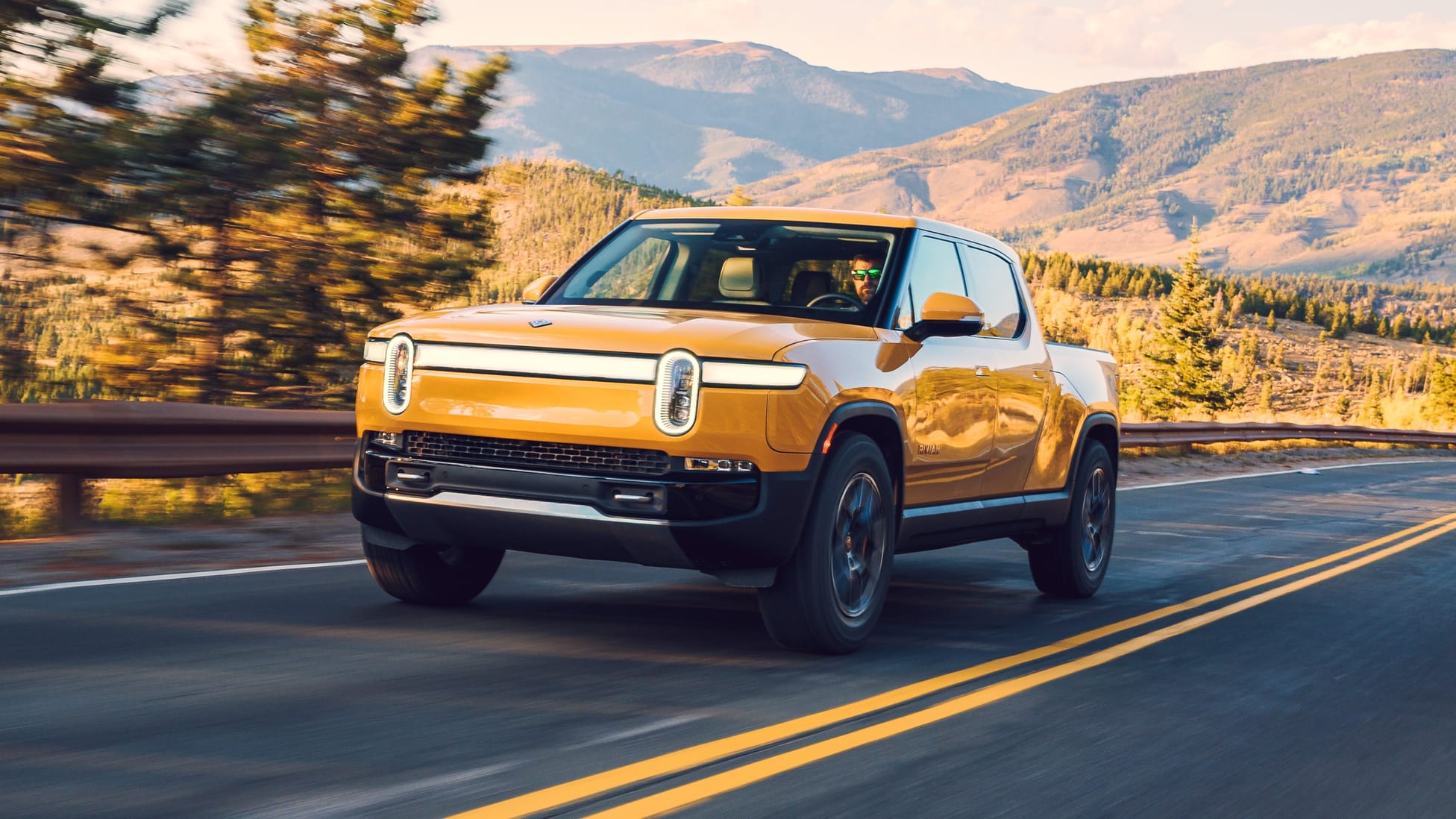 Rivian R1T review: ‘the truck market’s game-changer’ Reviews 2025 | Top ...