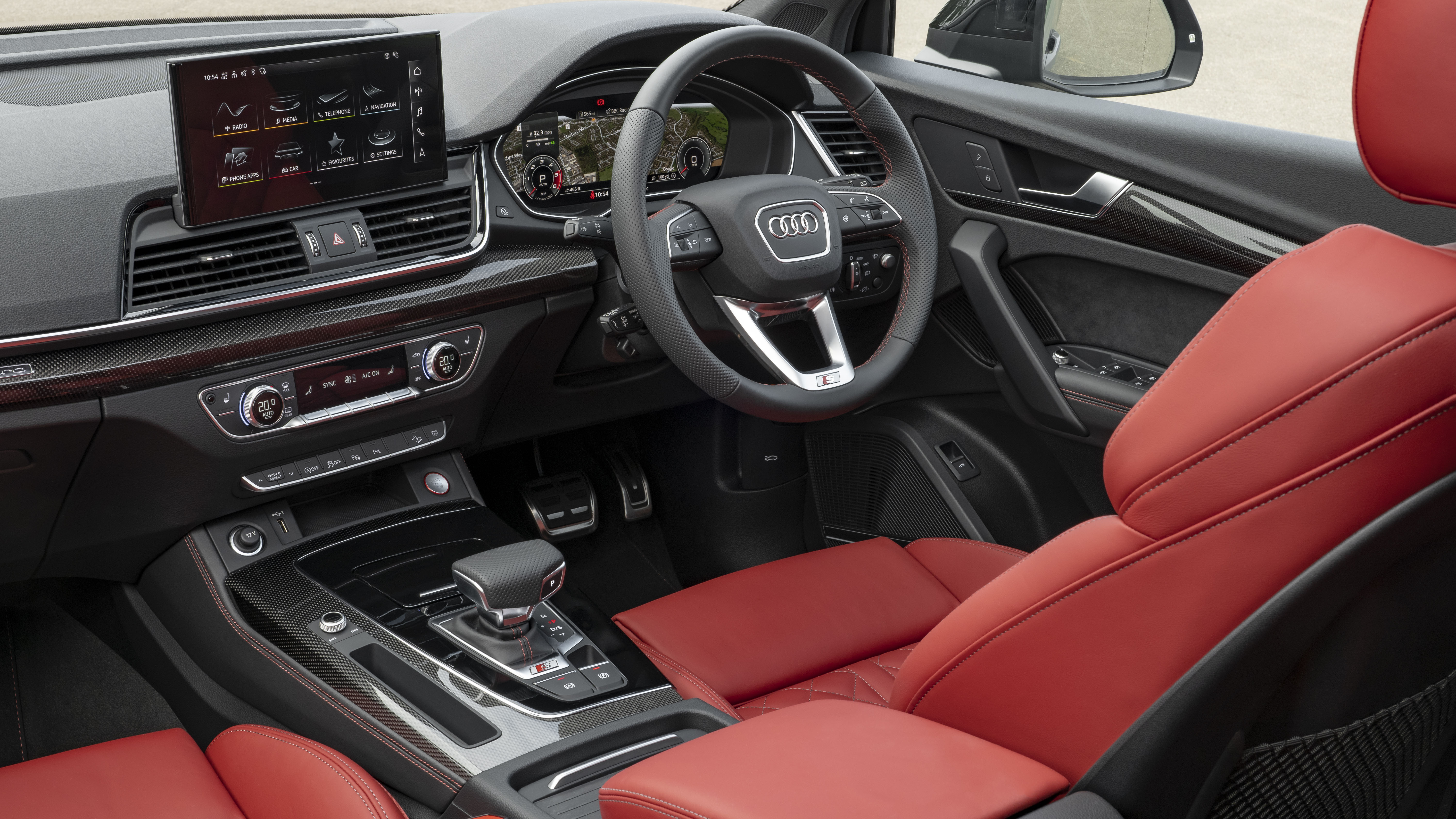 Red Audi Q5