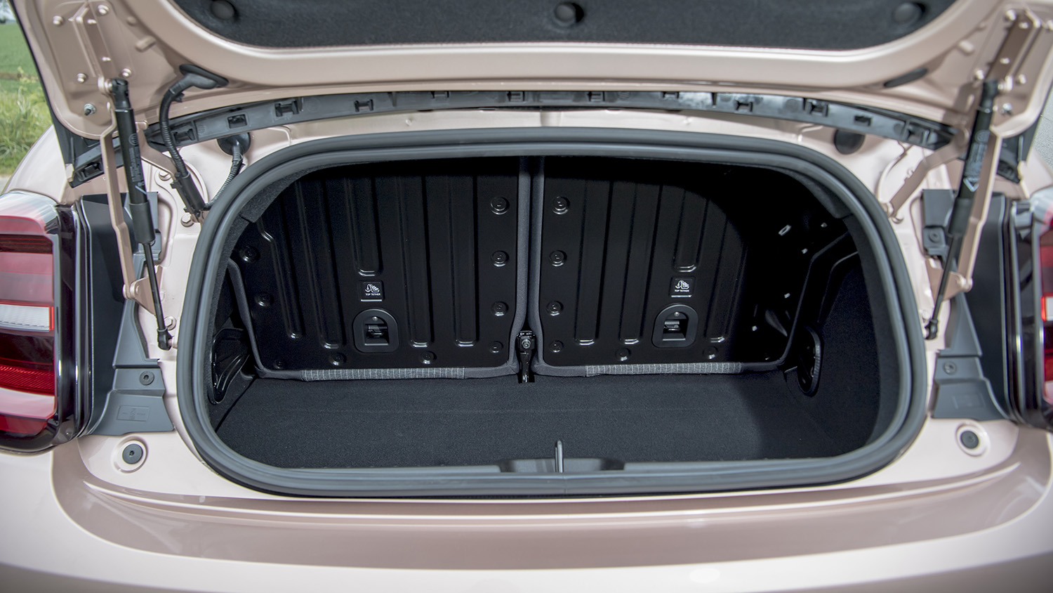 Fiat 500 Convertible Trunk