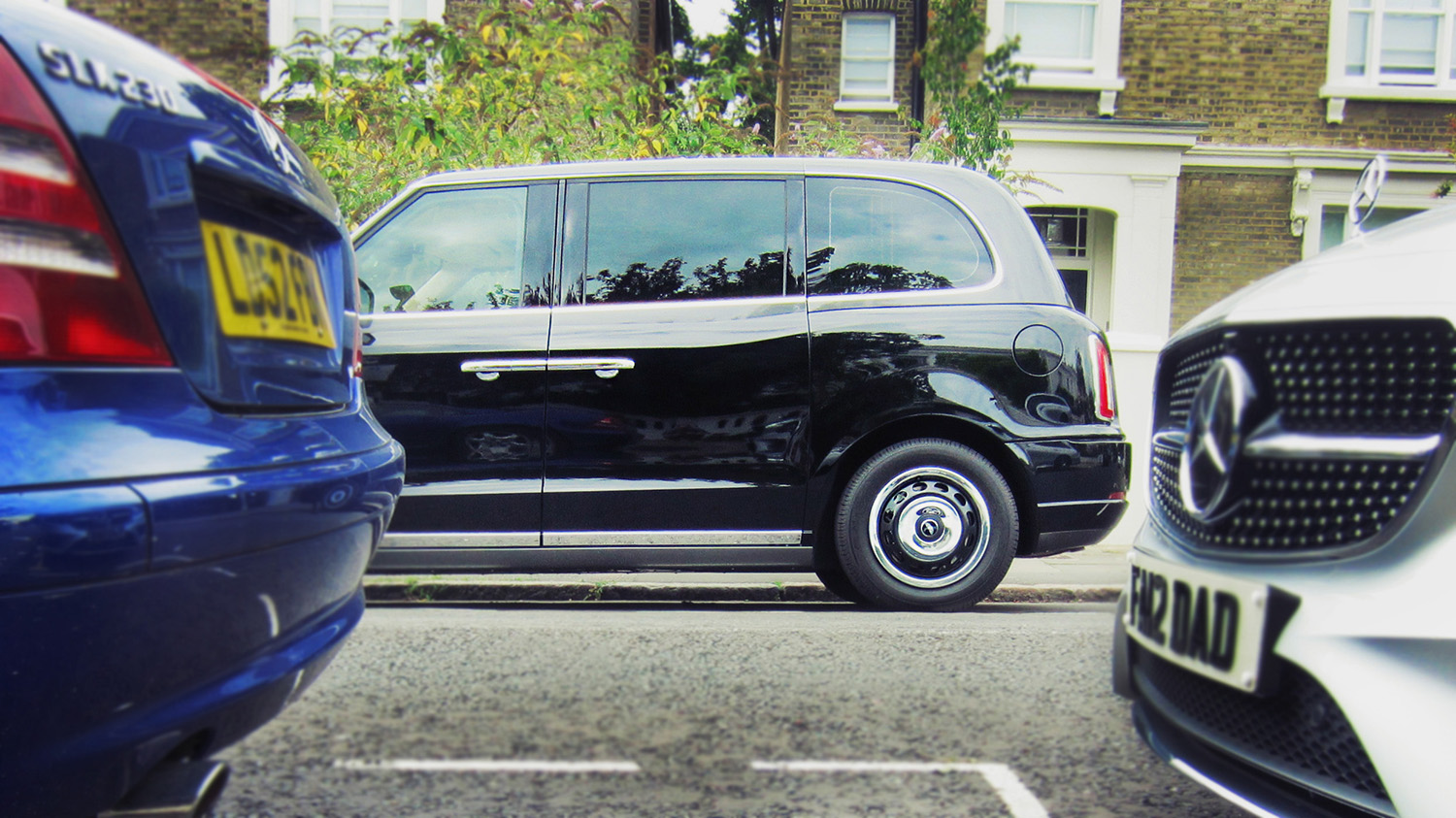 Mercedes Sutton's Instagram, Twitter & Facebook on IDCrawl