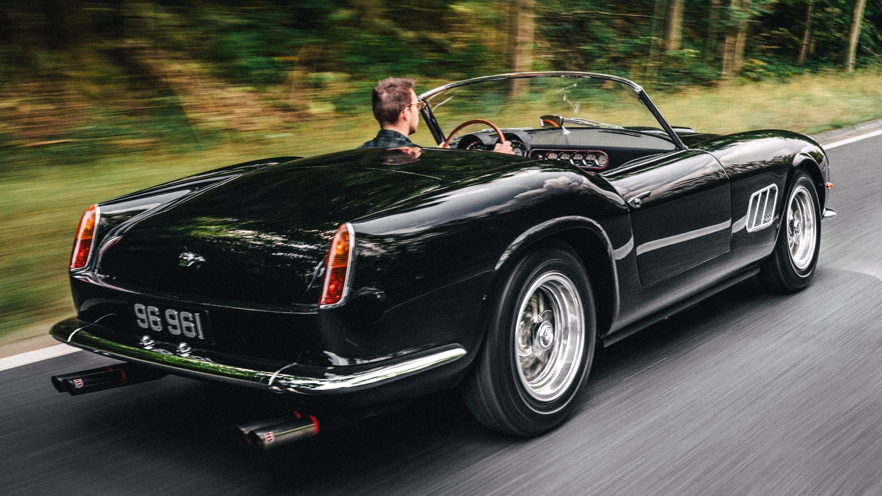 Ferrari GTO Engineering 250 California Spyder Revival Interior Layout ...