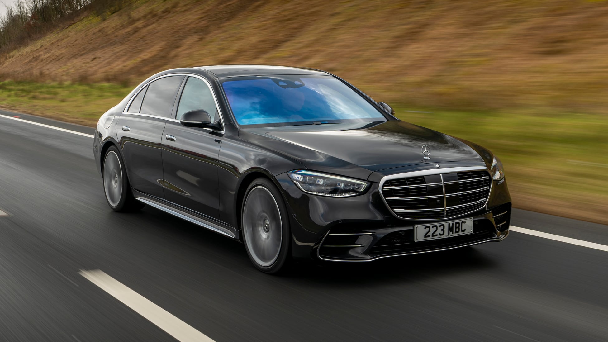 Mercedes-Benz S-Class S400d review: the ultimate airport taxi Reviews ...