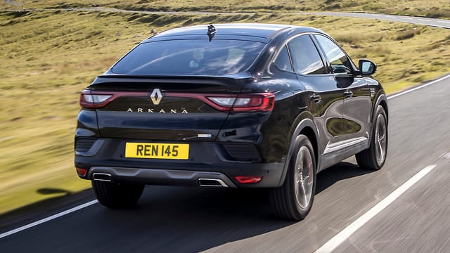 Renault Arkana Interior Layout & Technology | Top Gear