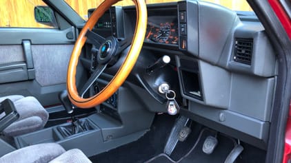 You’ll be wanting this £16k, V6-engined Alfa Romeo 75 | Top Gear