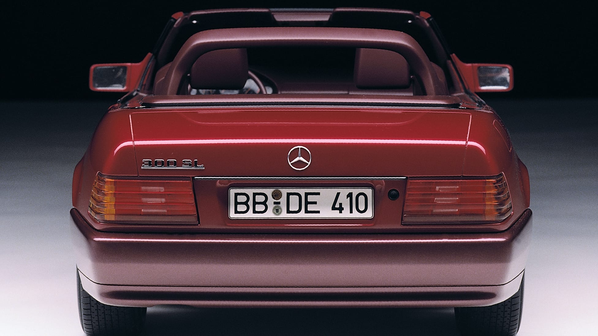 Look at this glorious old Mercedes-Benz SL | Top Gear
