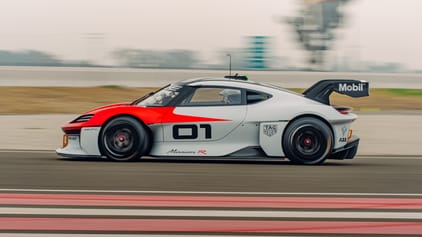 Porsche Mission R review: a 1,073bhp electric racing concept Reviews ...