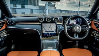 Mercedes-Benz C-Class Interior Layout & Technology | Top Gear