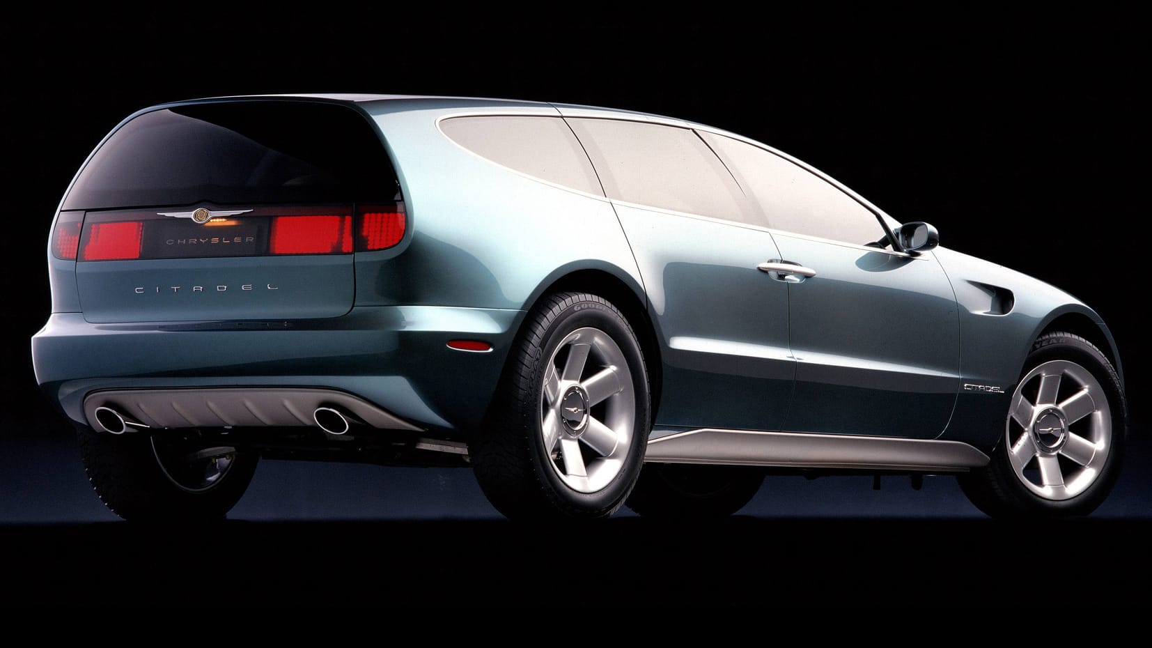 This hybrid-hybrid Chrysler concept from 2000 was the ultimate estate ...
