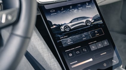 Lucid Air Interior Layout & Technology | Top Gear