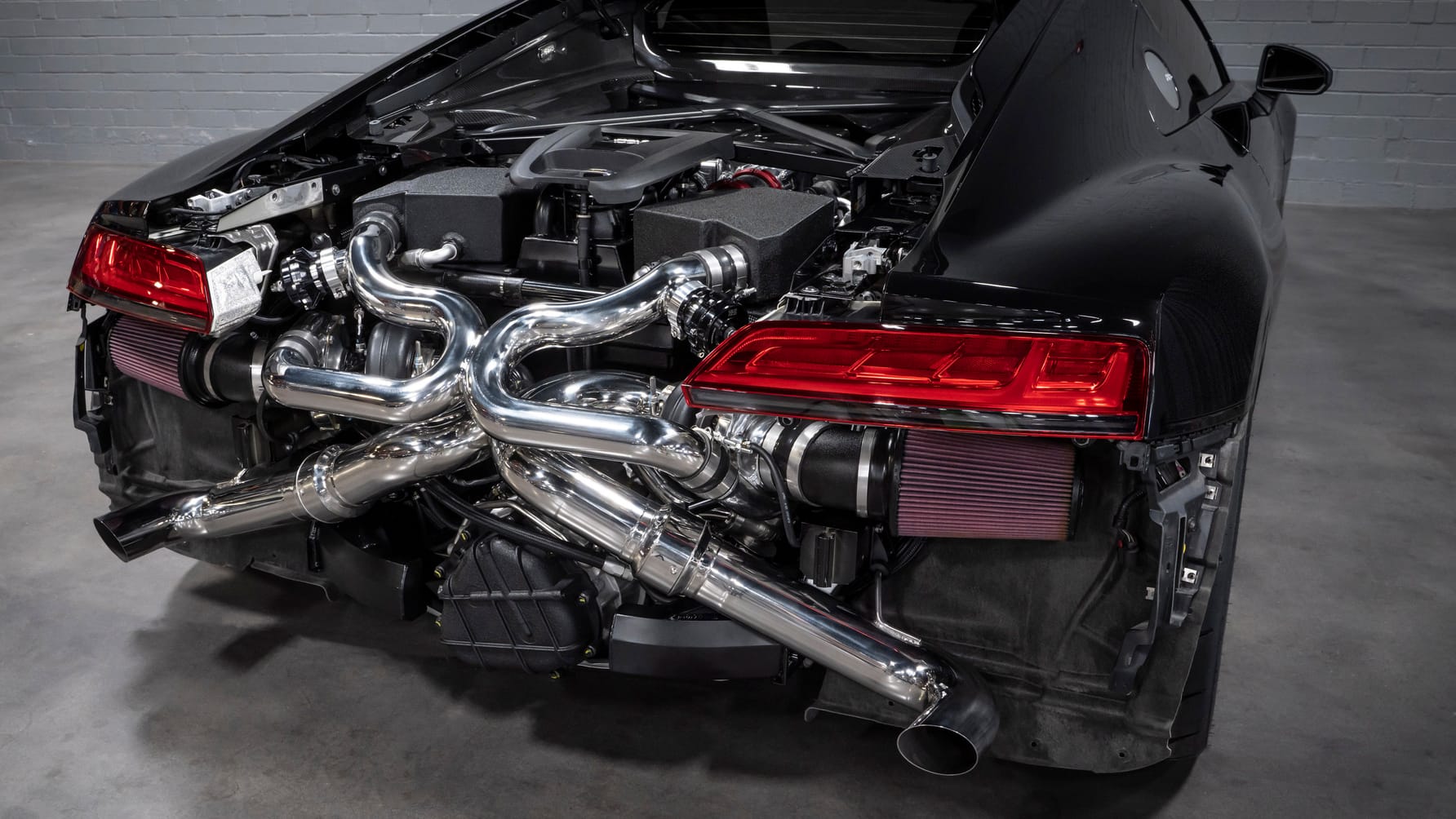 This is a 2020 Audi R8 V10 with a 6spd gated manual gearbox | Top Gear