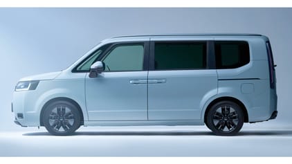 The all-new Honda Step WGN is a brilliantly boxy Japanese minivan | Top ...