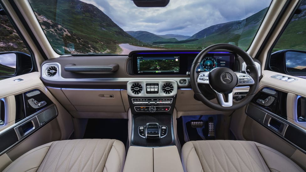Mercedes-Benz G-Class Interior Layout & Technology | Top Gear