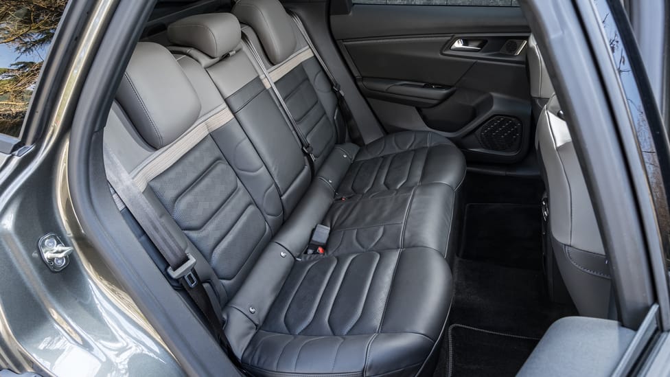 2022 Citroen C5 X - 시트로엥 C5 X 리뷰 : 클리앙