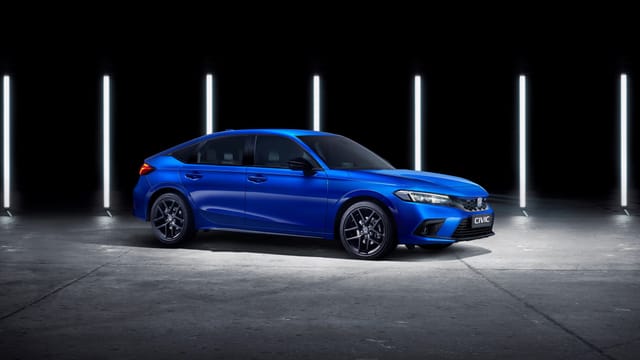 Say hello to the hybrid-engined, Euro-spec Honda Civic hatch | Top Gear