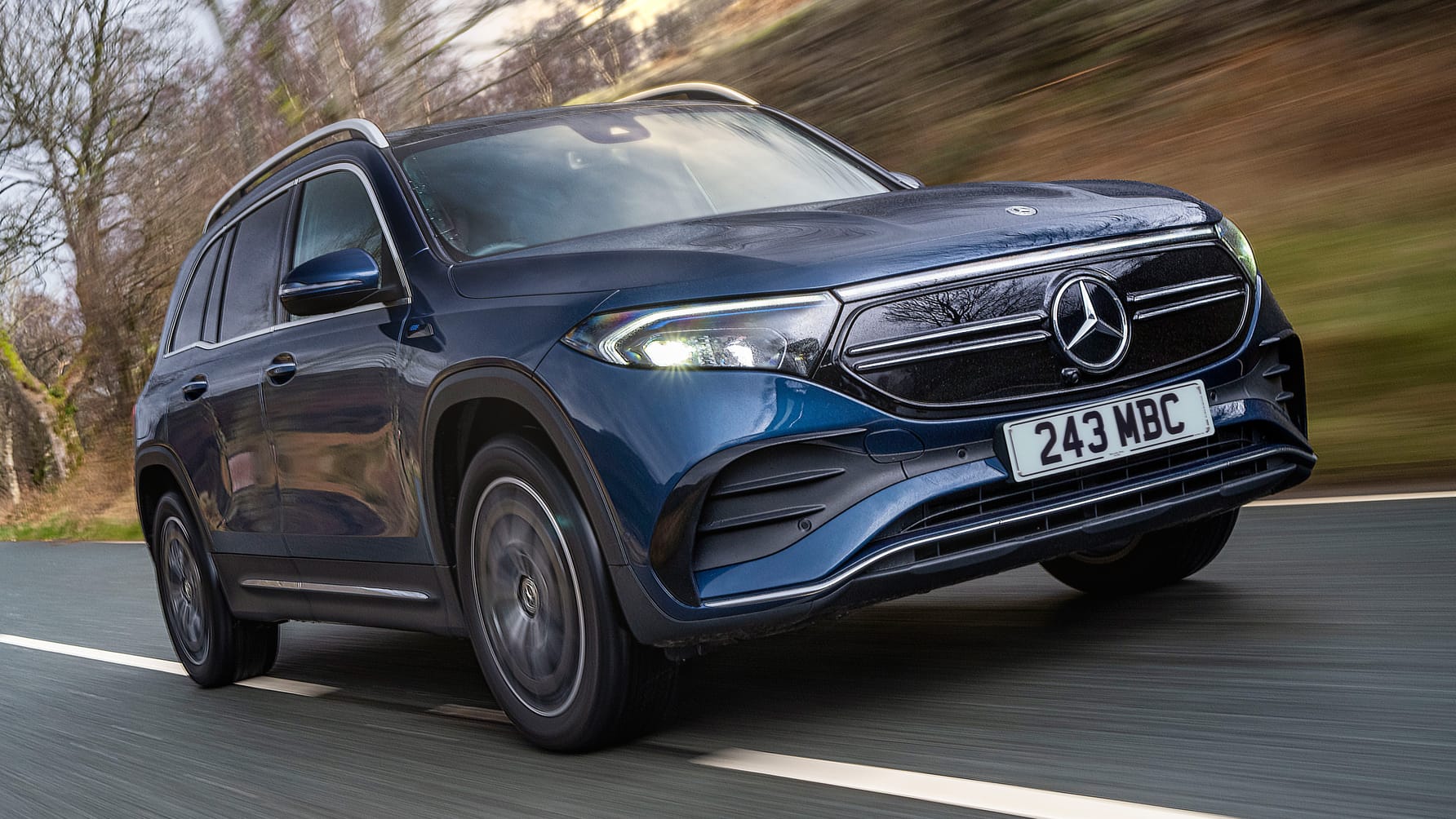 Mercedes-Benz EQB Interior Layout & Technology | Top Gear
