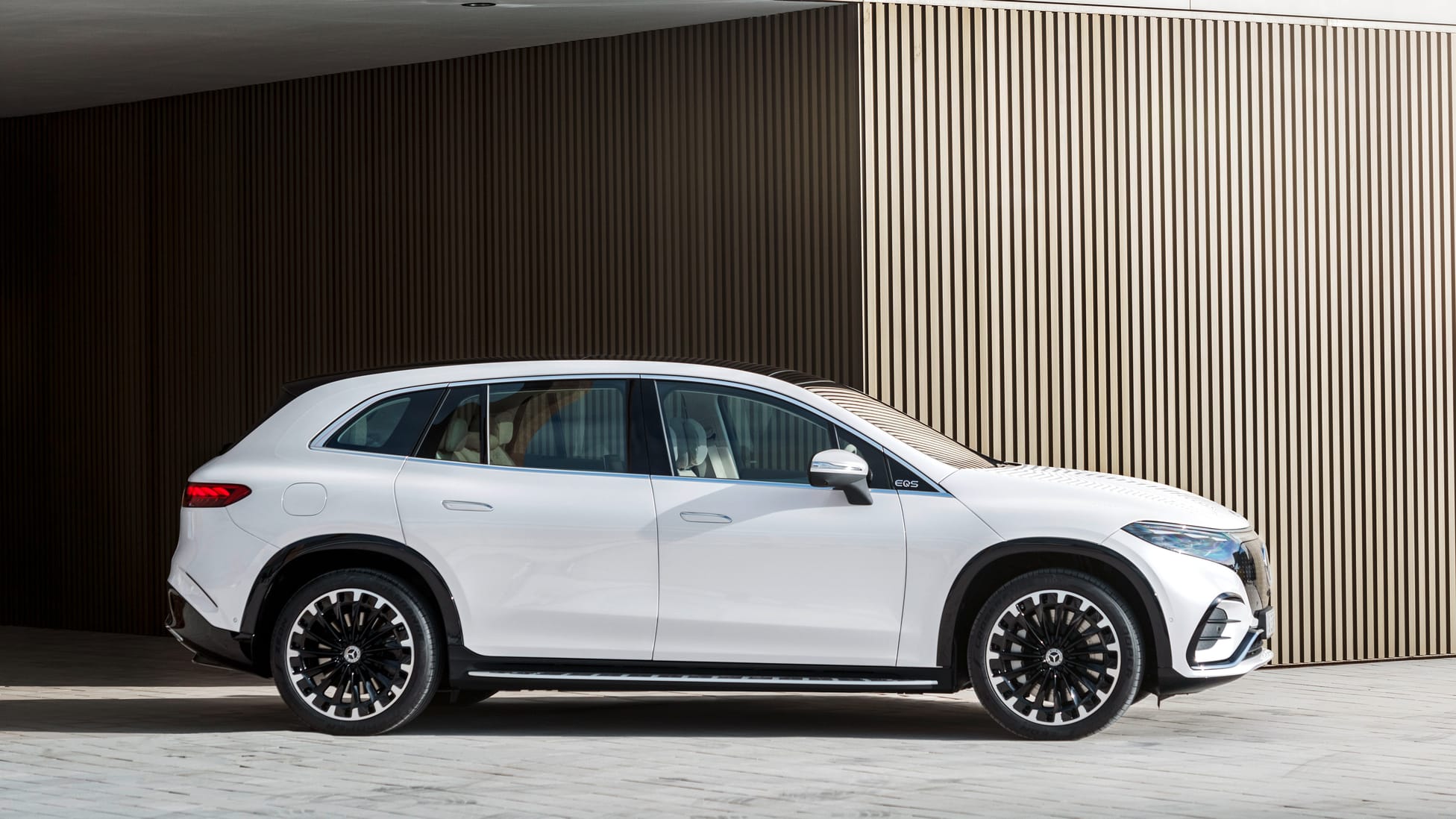 This is the new seven-seat Mercedes EQS SUV | Top Gear