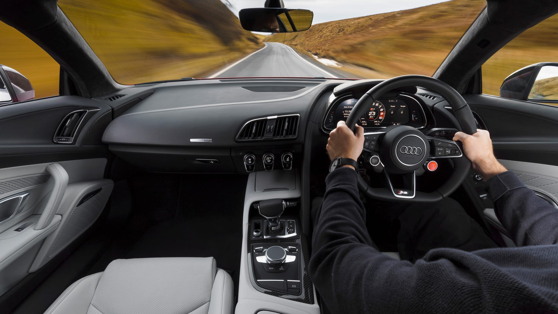 Audi R8 Interior Layout & Technology | Top Gear