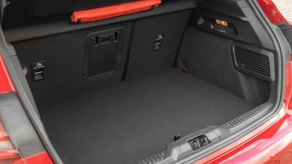 Ford Focus Interior Layout & Technology | Top Gear