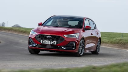 Ford Focus Interior Layout & Technology | Top Gear