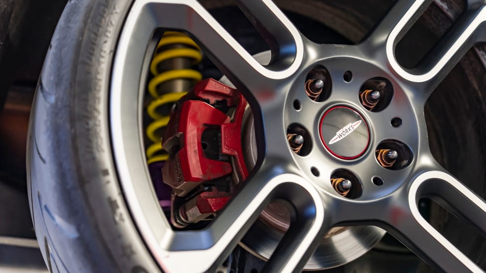 This Mini with a mighty rear wing is heading to the Nürburgring 24hrs ...