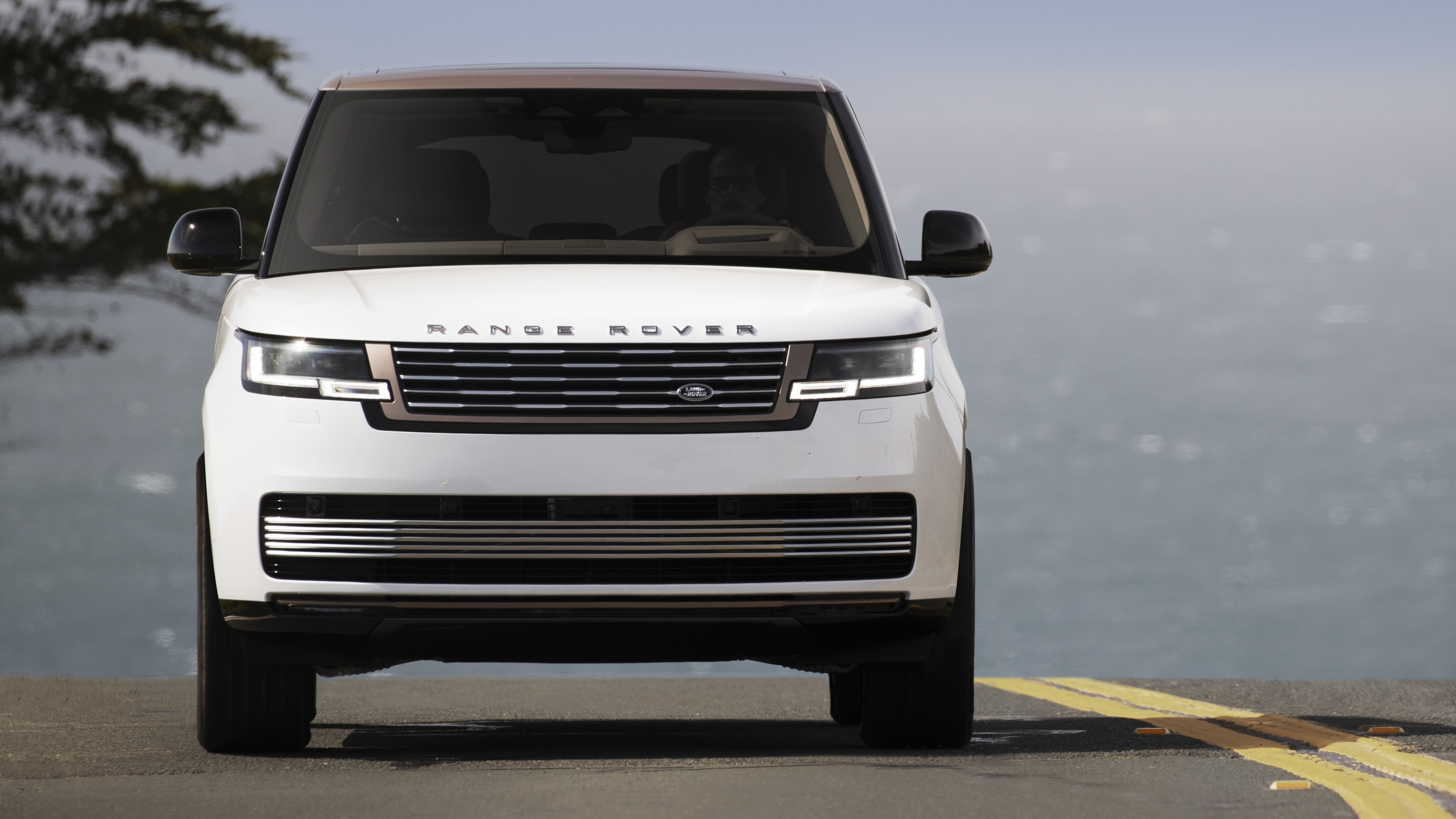 Range Rover 2022 Wallpaper