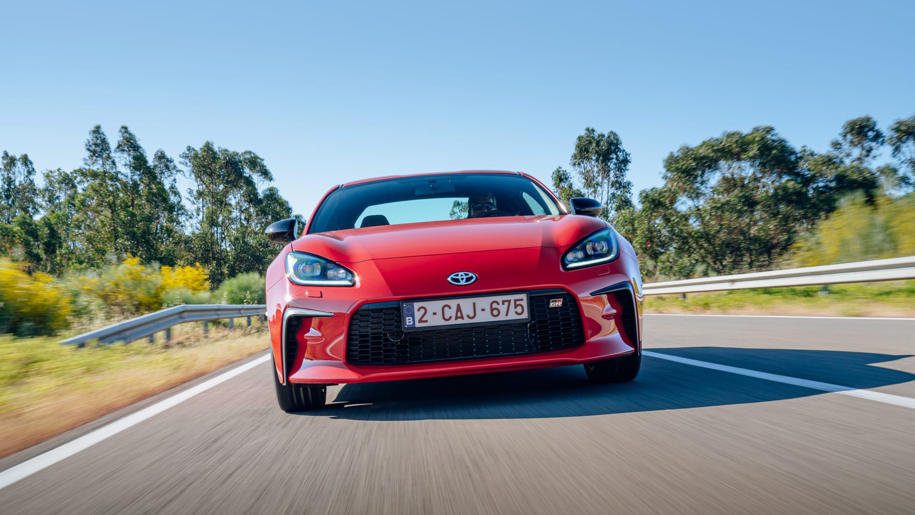 Toyota GR86 Interior Layout & Technology | Top Gear