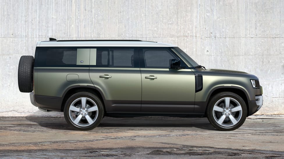 This is the new eight-seat Land Rover Defender 130 | Top Gear