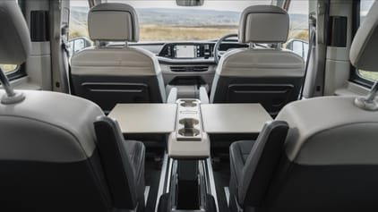 Volkswagen Multivan Interior Layout & Technology | Top Gear