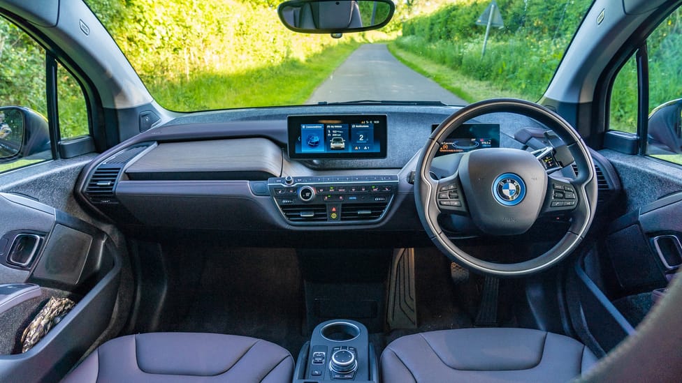 BMW i3 Interior Layout & Technology | Top Gear