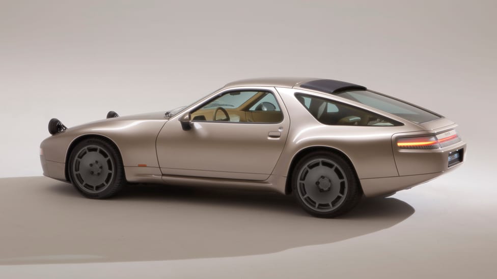 Stop everything and stare at this 400bhp restomodded Porsche 928 | Top Gear