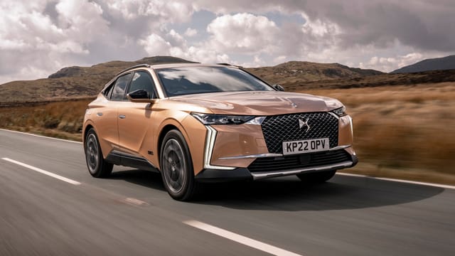 DS 4 Review 2026 | Top Gear