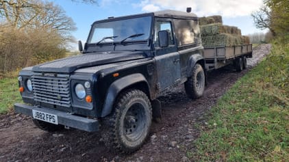 This £28,800 kit turns your old Land Rover Defender into an EV | Top Gear