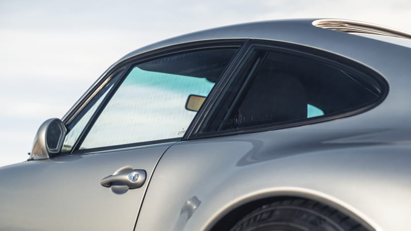 12 amazing details on the Autoart 993R | Top Gear