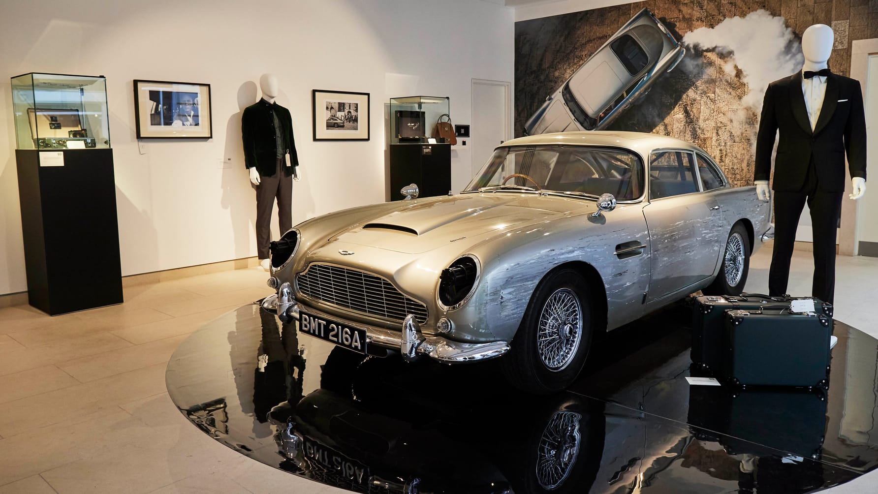 This Aston Martin DB5 stunt car just sold for £2.9m | Top Gear