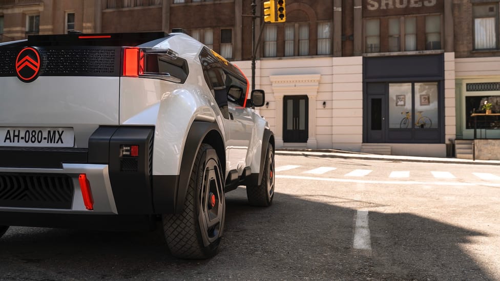 The Citroen Oli is an oddball electric concept we can’t help but love ...