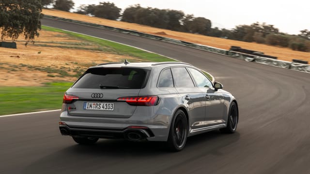 Audi RS4 Avant Competition review: is the RS4 fun to drive again ...