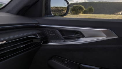 Renault Austral Review 2025 | Top Gear